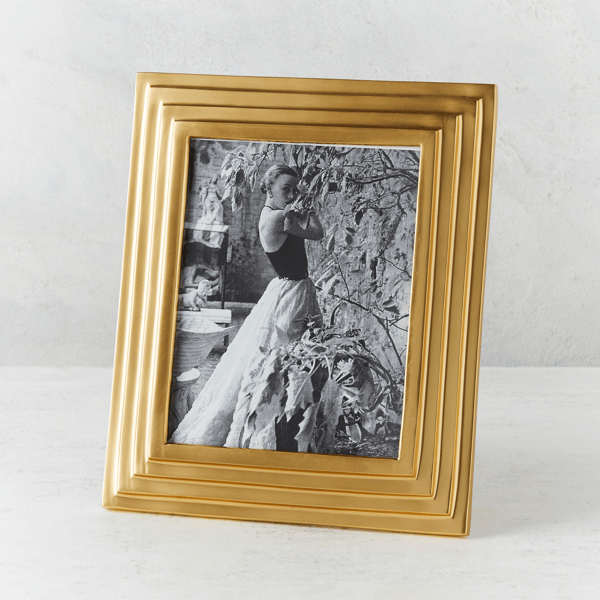 Logan Frame | Zgallerie